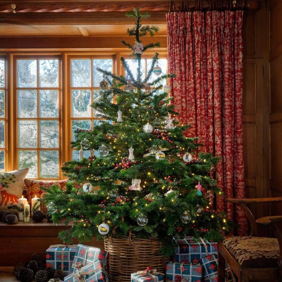 Place2Be 'Friendly Folk' Christmas Wreath - Kit Kemp Design Studio