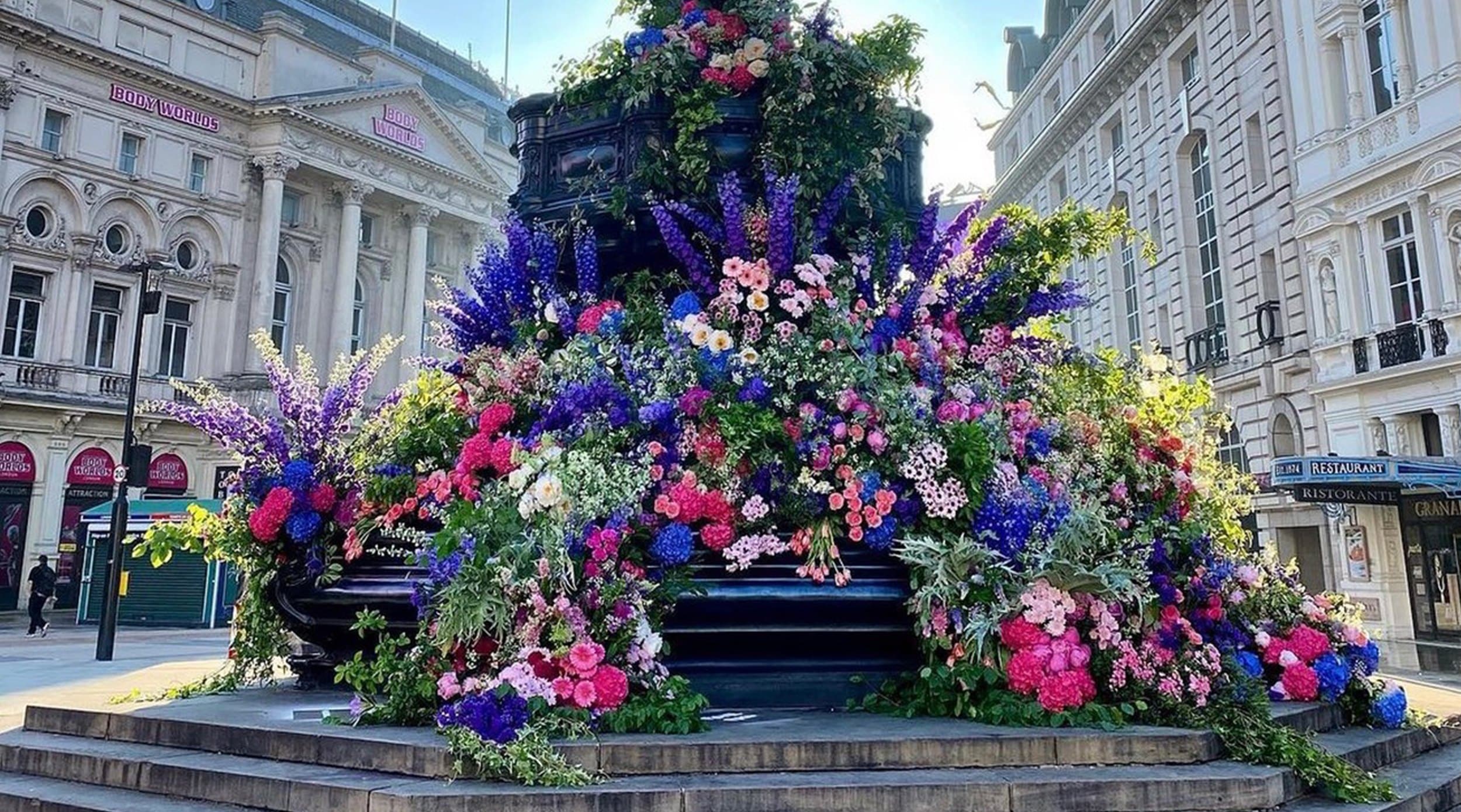 Lewis Miller's Flower Flash Comes to London - Kit Kemp Design Studio